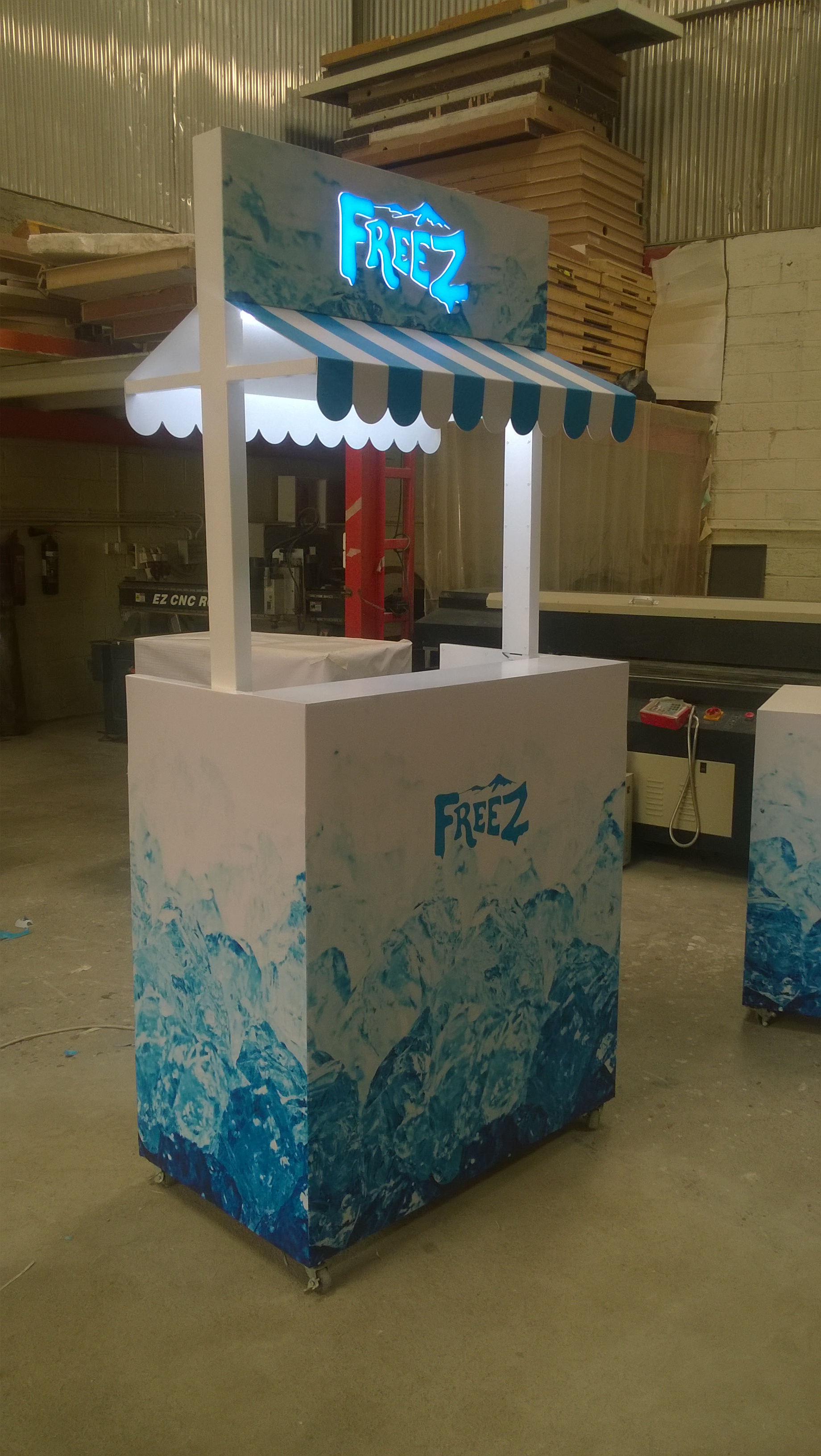 KIOSK / PRODUCT DISPLAY | sadaf design